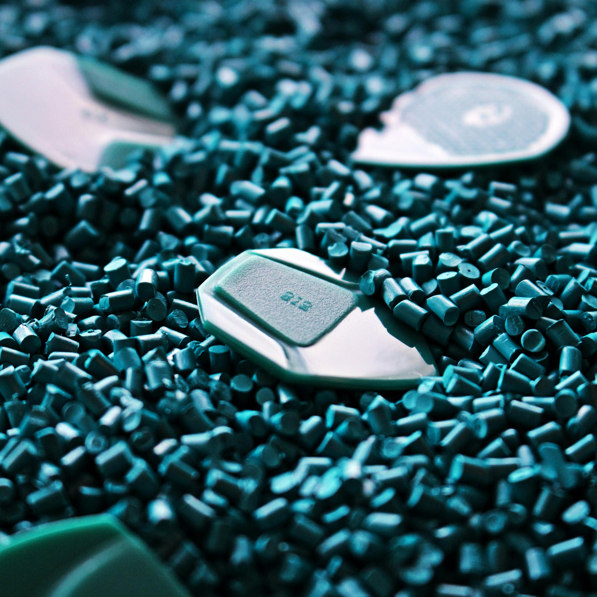 Polymer & Plastic Sorbents | Additives, Carriers & Desiccants ...